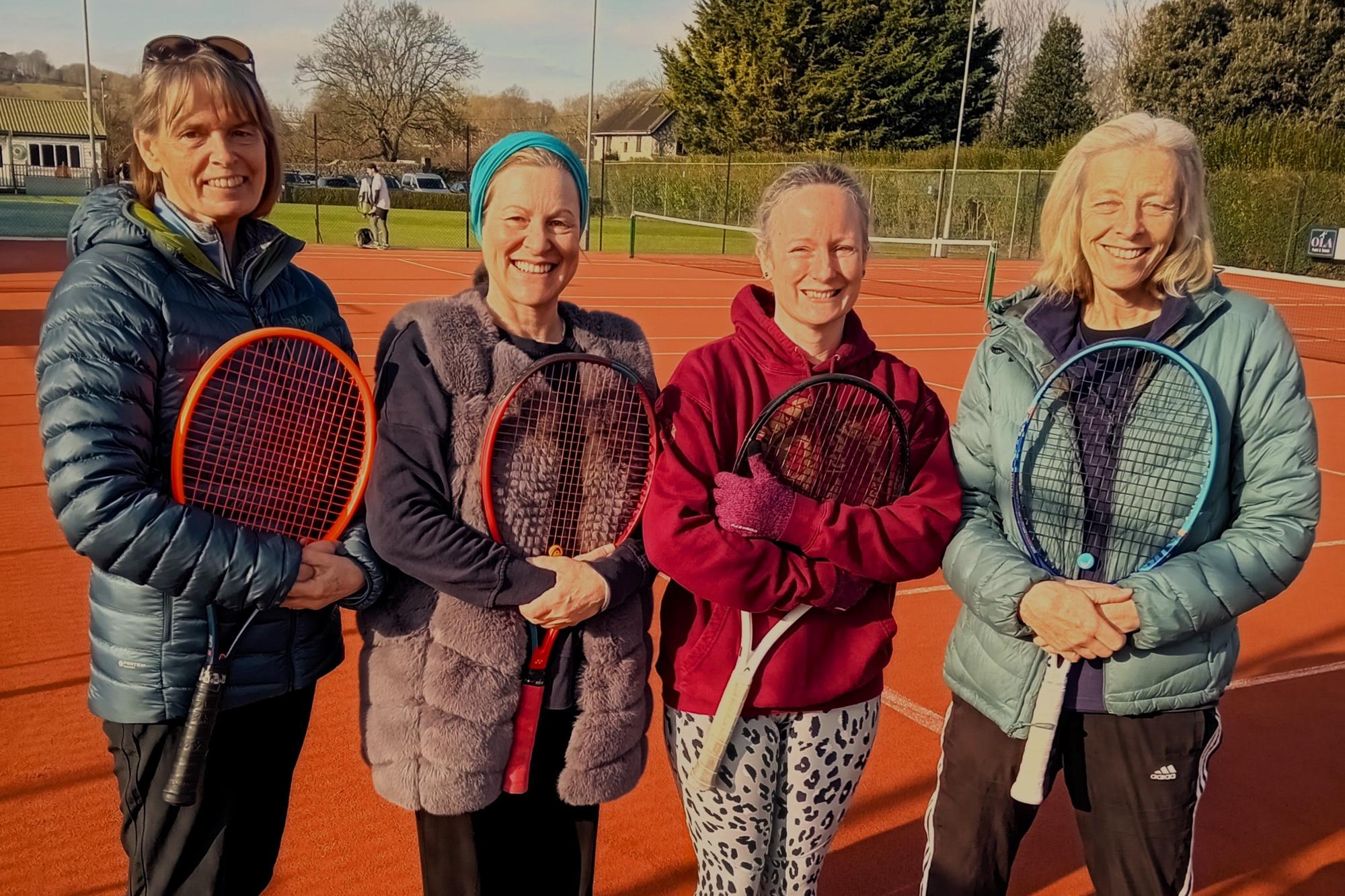 Mixed fortunes for first teams at Meads LTC