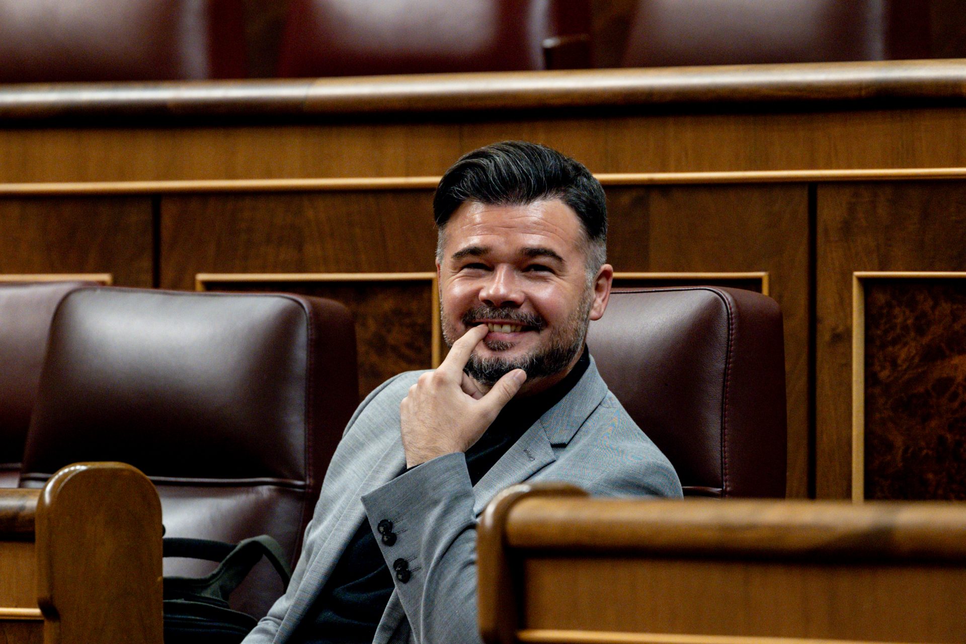 Rufián carga contra Mazón: "O es bobo o es mala gente"