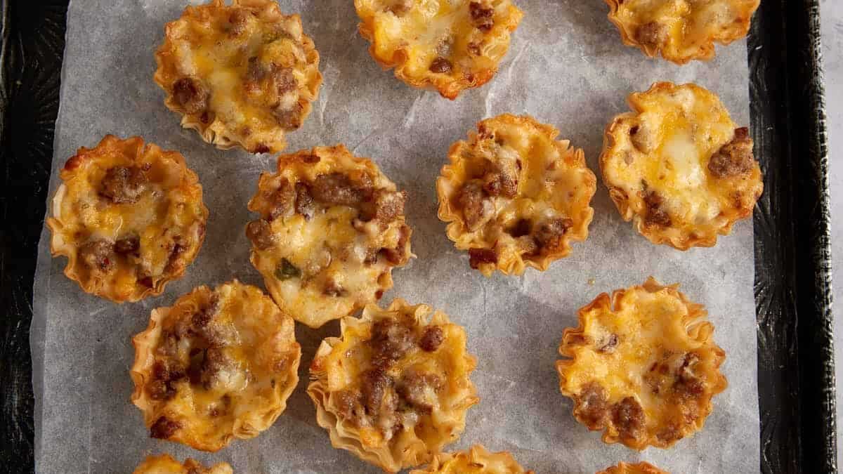 Super Bowl Snacks: 31 Game Day Appetizers That’ll Vanish Before Halftime