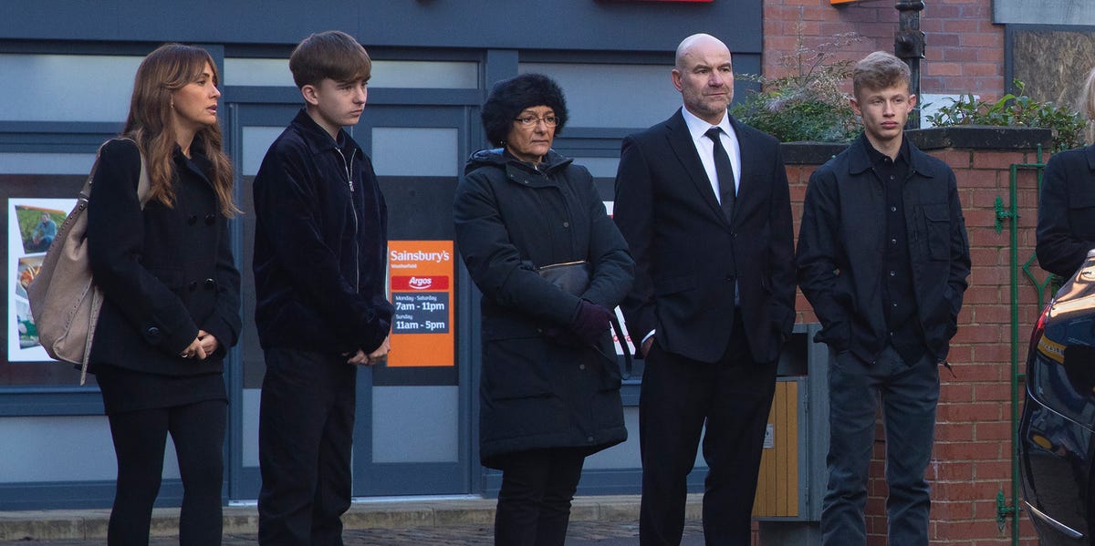 Coronation Street reveals first look at tragic funeral scenes