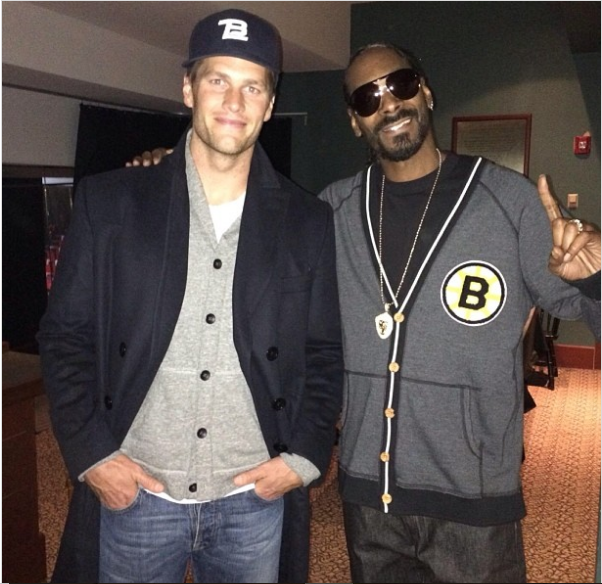 "Cringiest Commercial Ever"—Fans Slam Snoop Dogg & Tom Brady’s Super ...