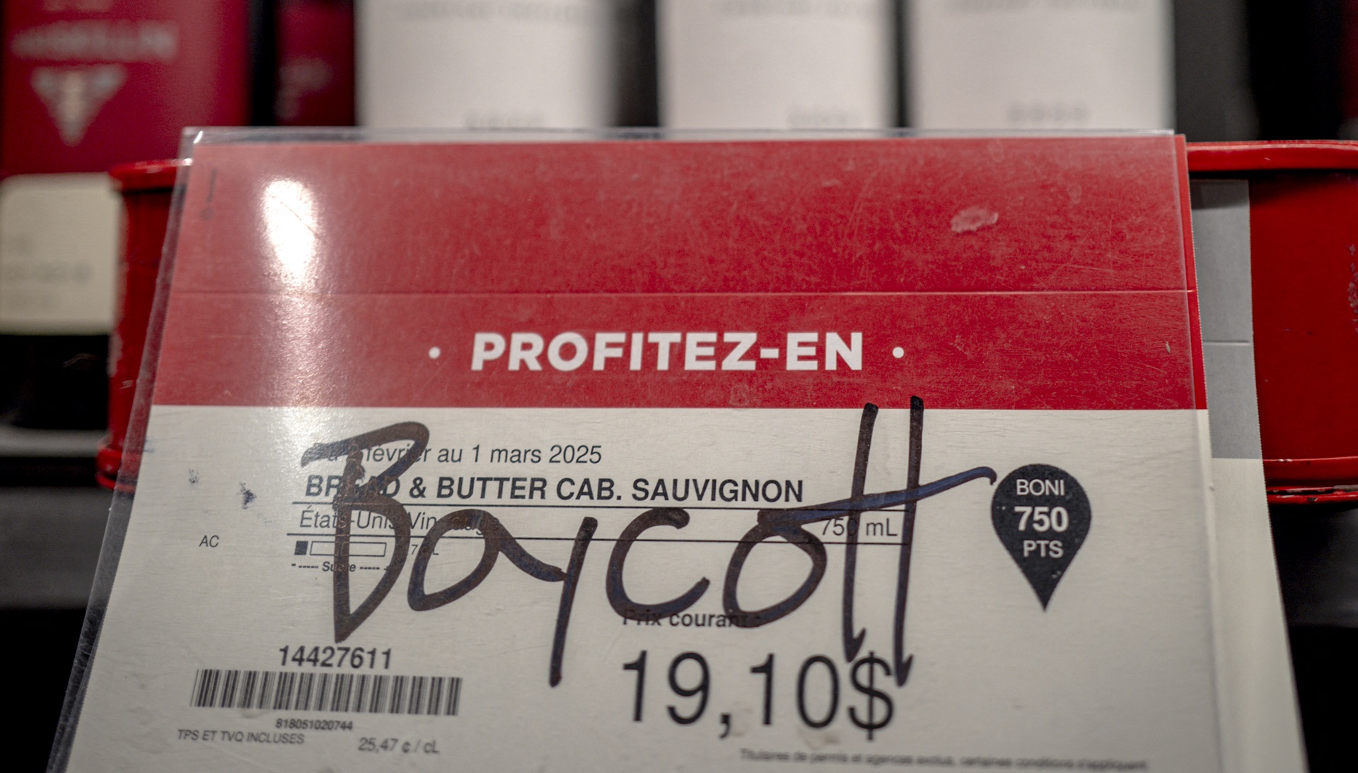 Trump's tariffs on hold, but a Canadian boycott of America is still on