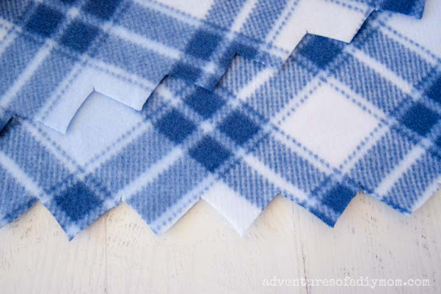 Easy No Sew Fleece Blanket with Triangle Edge