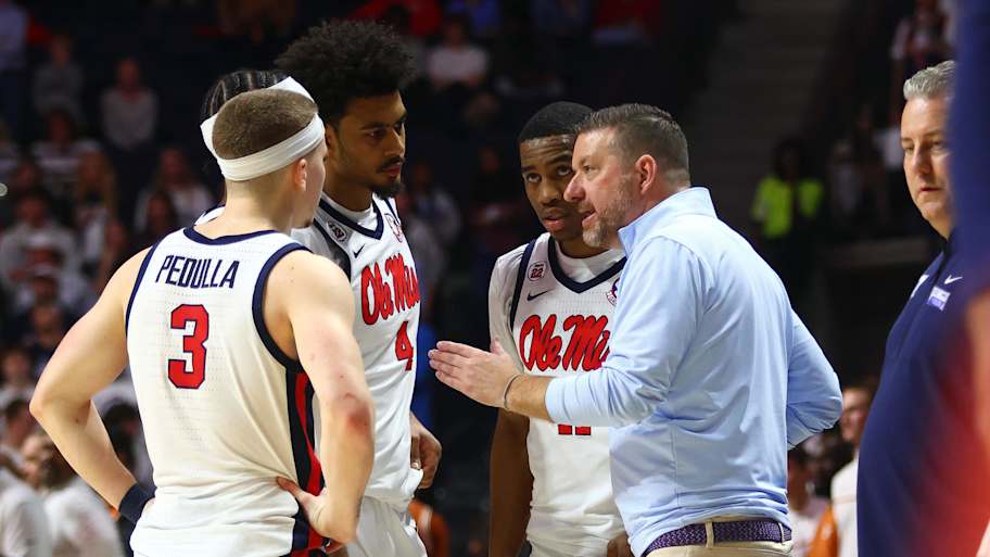 Ole Miss brings an 'unorthodox" style of defense, iso-style offense