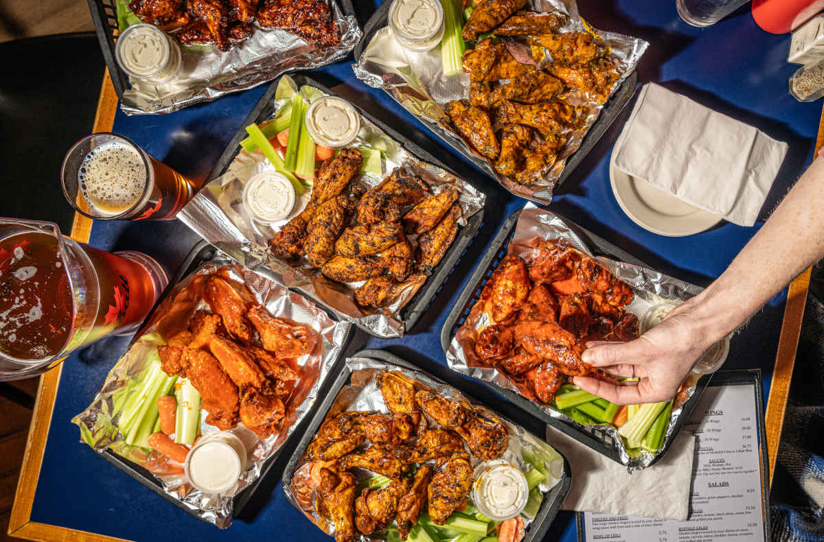 Elmo’s Restaurant & Bar