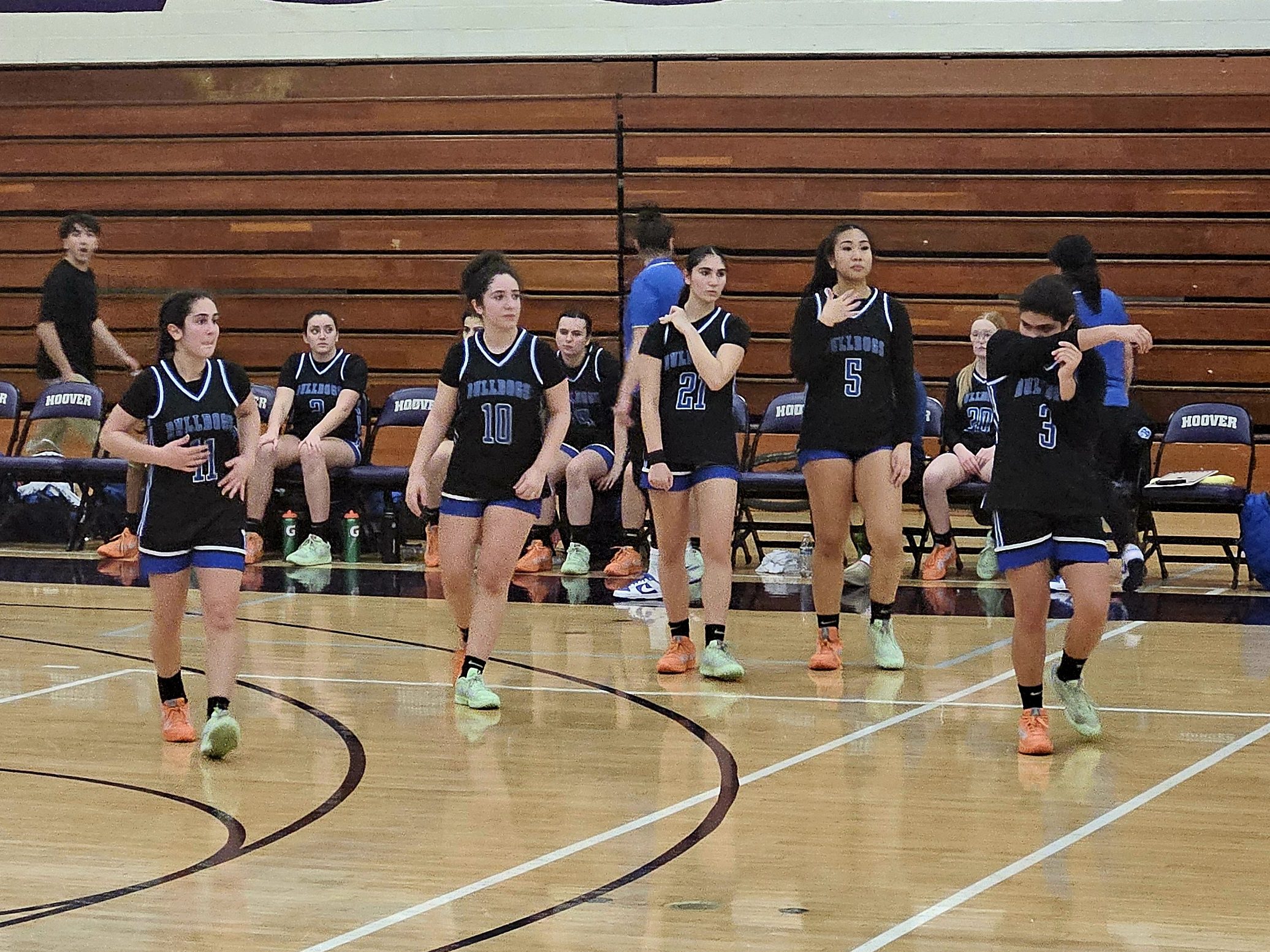 Burbank Girls Hoops Edges Host Hoover 40-36