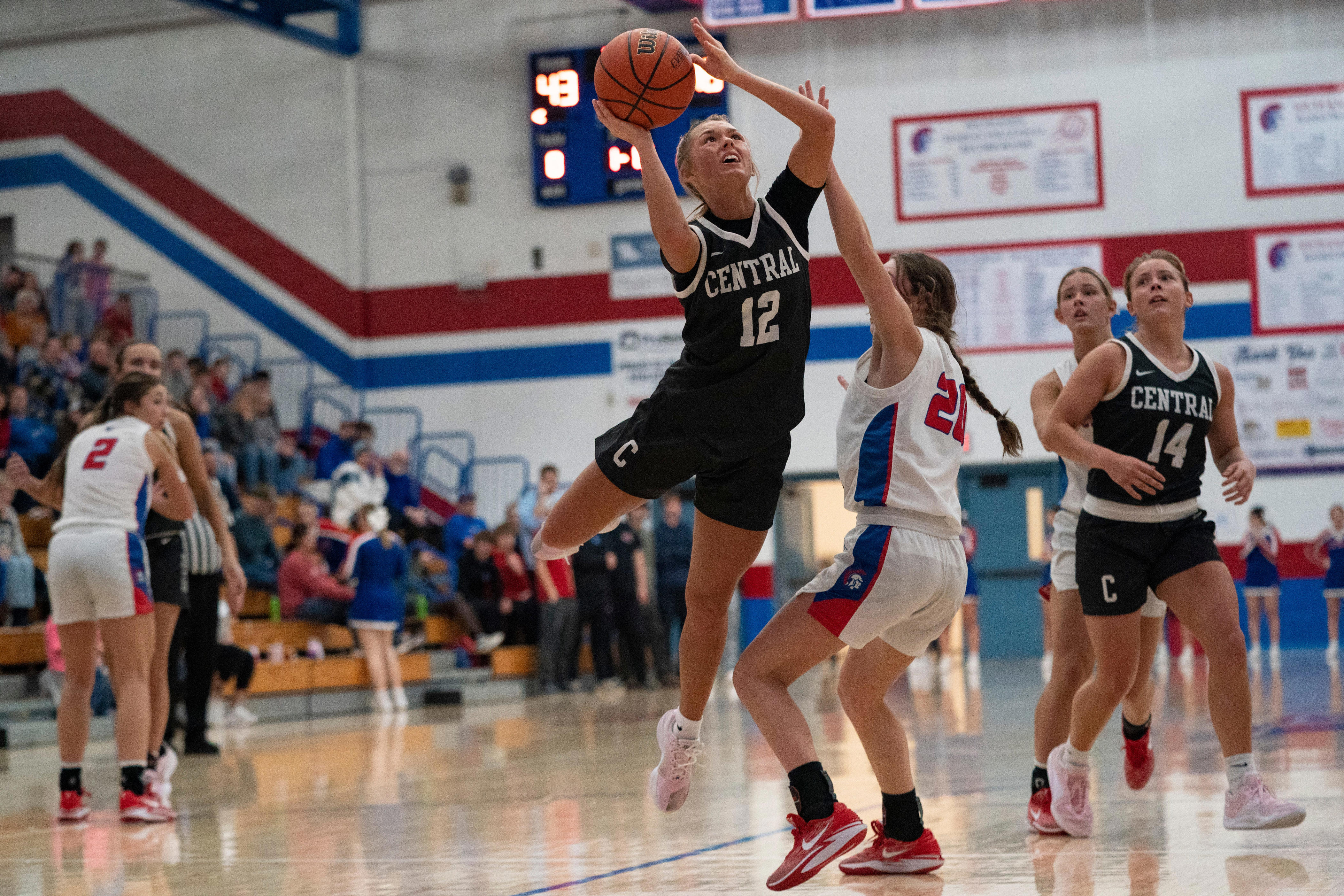 Here are the Class of 2025 SIAC Male and Female Athlete of the Year ...
