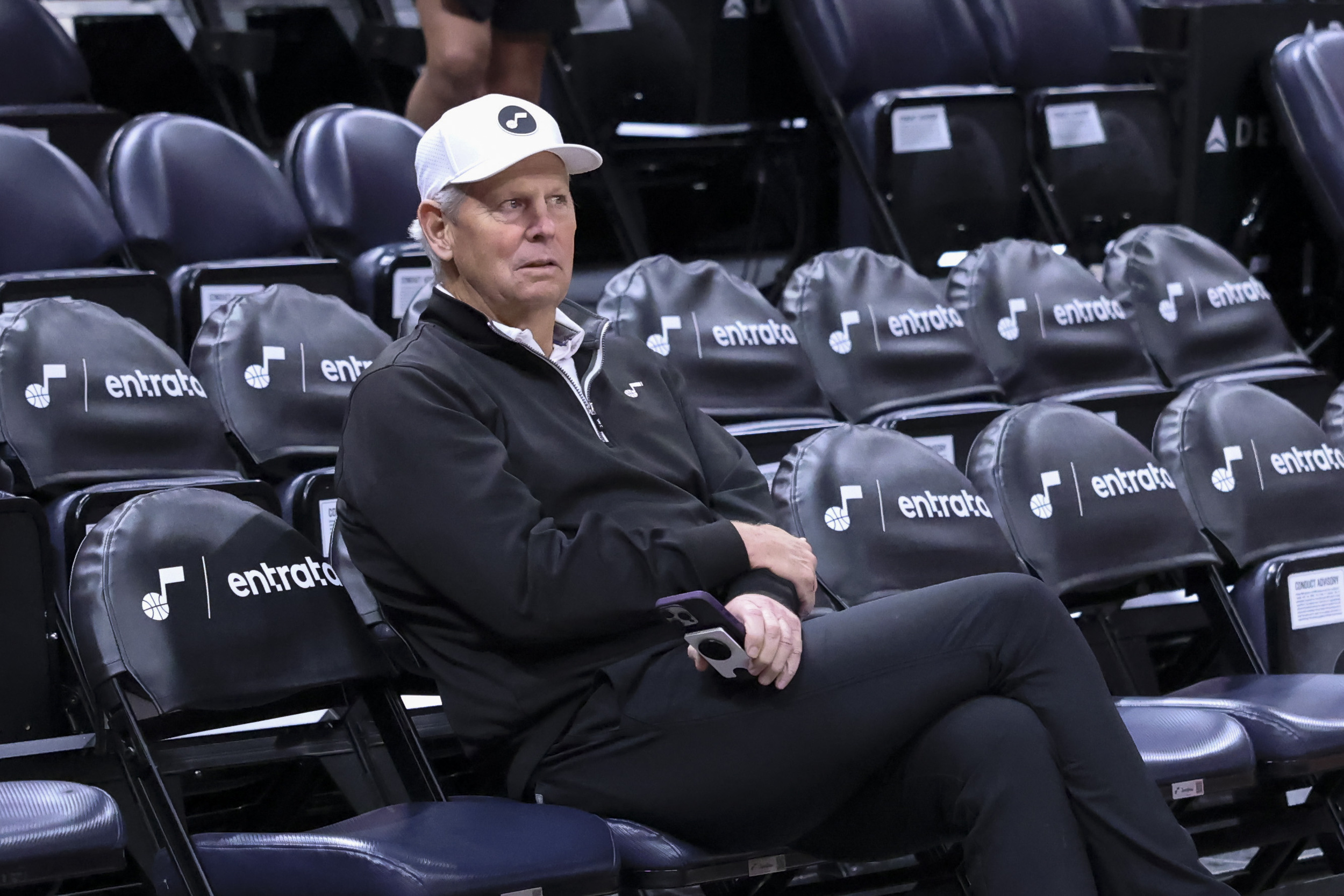 Celtics legend Danny Ainge helps the Lakers again