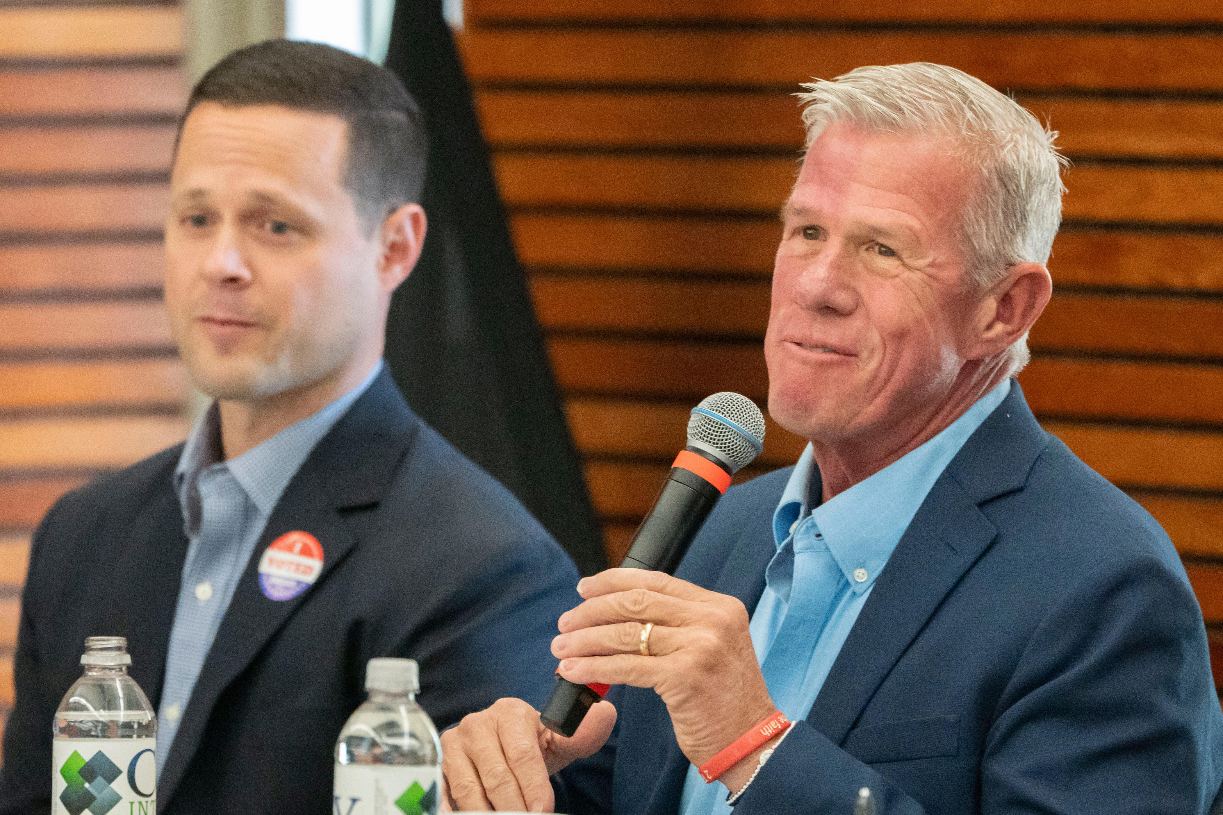 Former Iowa senator Brad Zaun says he's joining the Trump ...