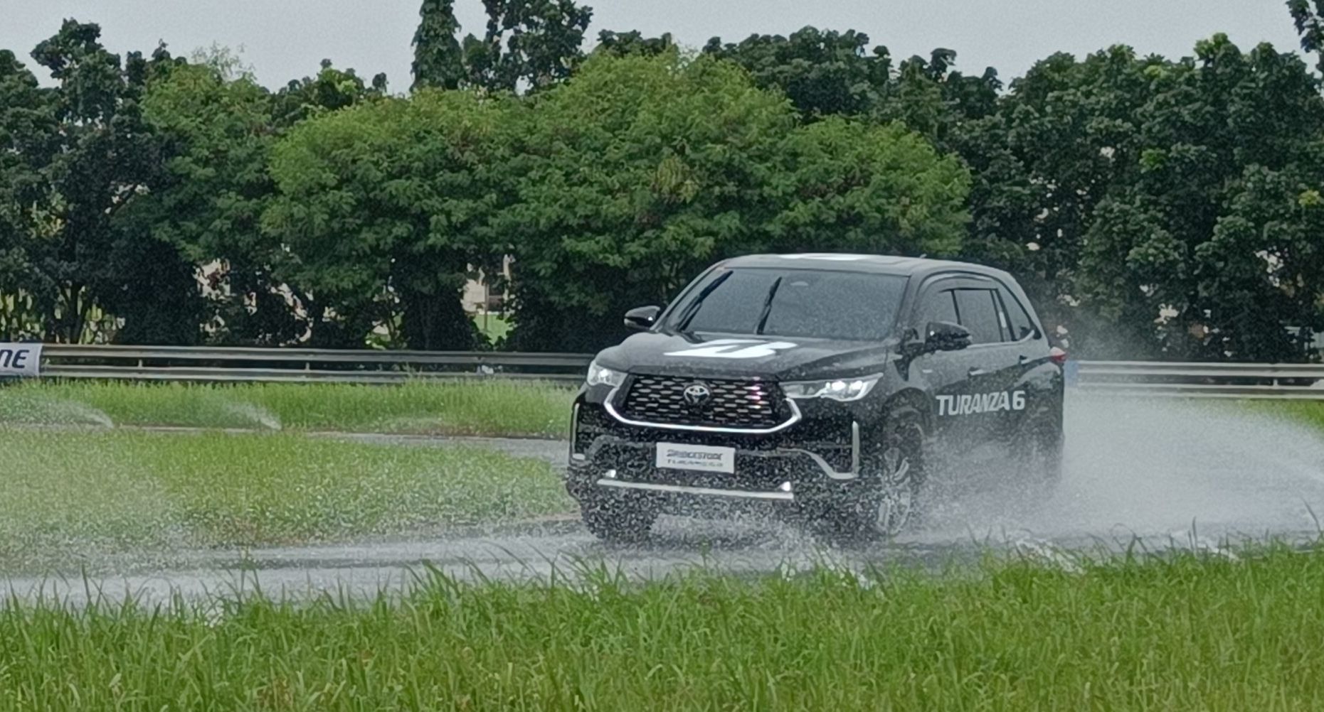 Tekanan Angin Ban Mobil Diisi Lebih Tinggi saat Mudik, Begini ...