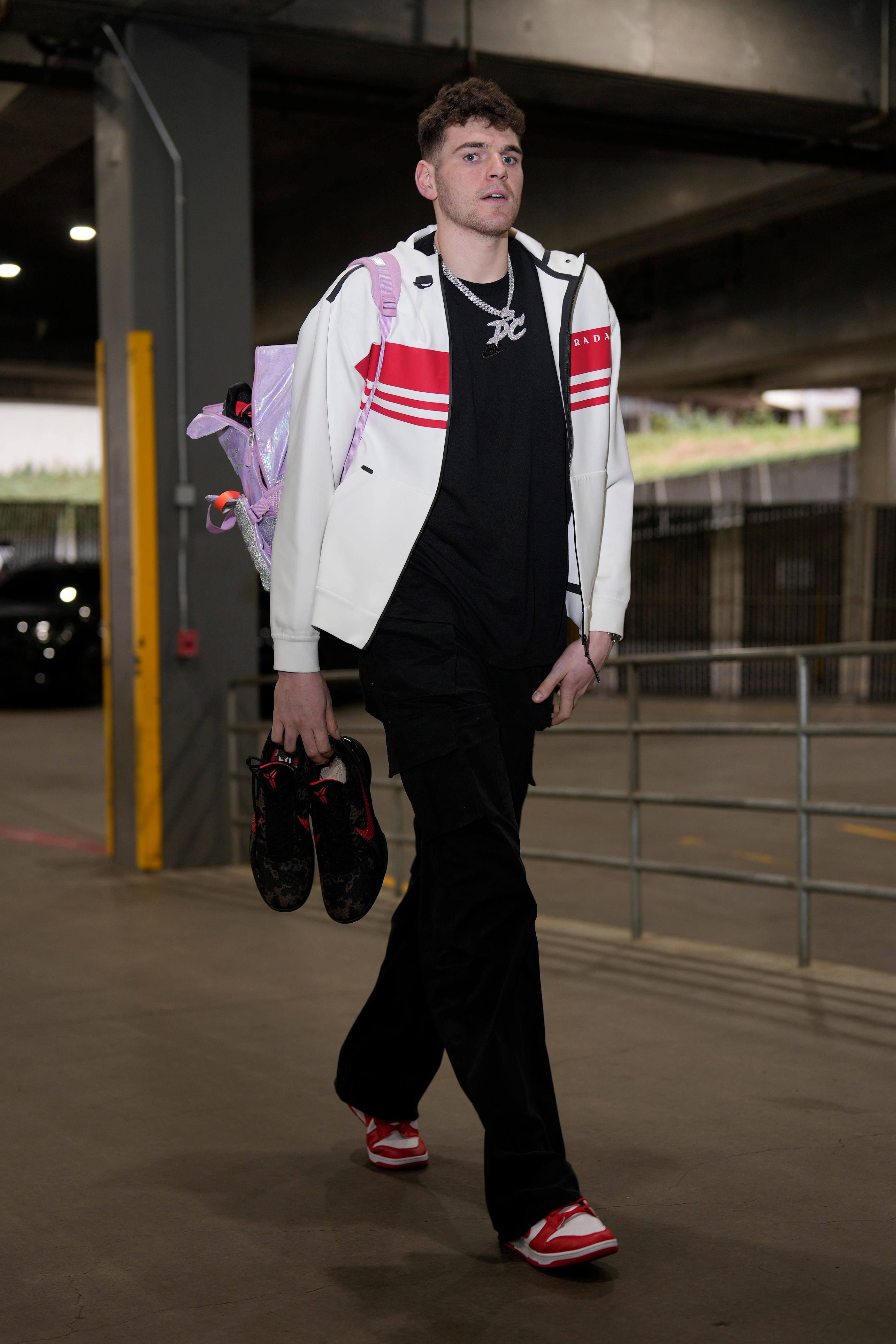 LOOK: Devin Booker before beating Suns' scoring record and other ...