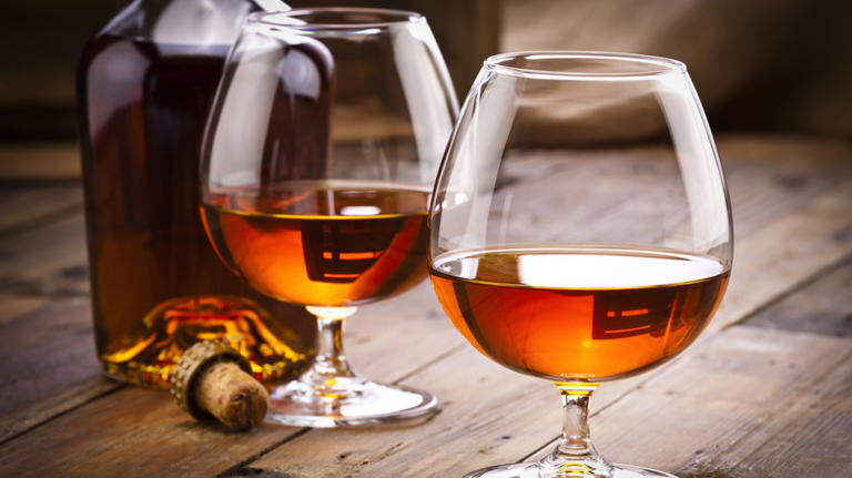Brandy Vs Cognac: What's The Difference?