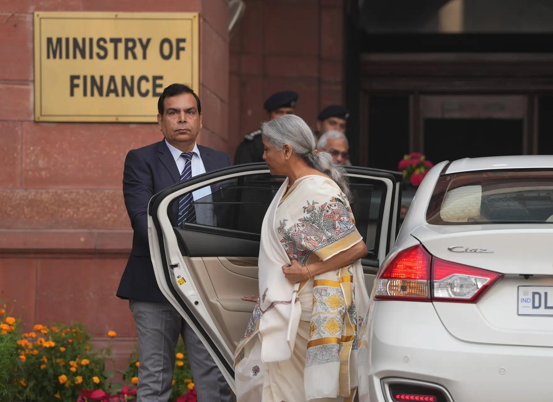 Finance Ministry says 2,664 unique borrowers classified as wilful defaulters at end-March 2024