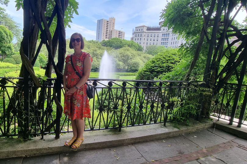 The Stokie mum who organises budget weddings 3,000 miles away with ...