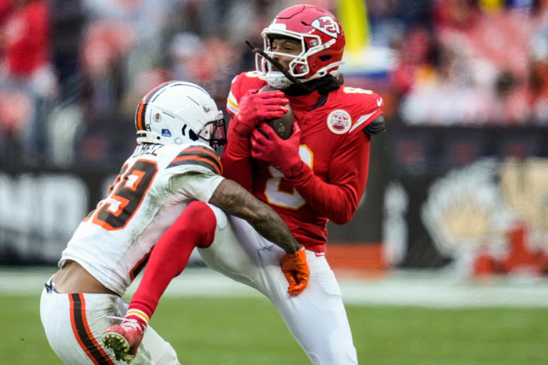 DeAndre Hopkins was ‘losing the love for this game’ before Chiefs Super ...
