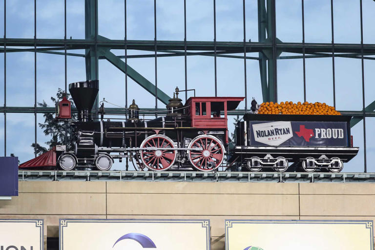 Refurbished train at Astros' Daikin Park will include tribute to ...