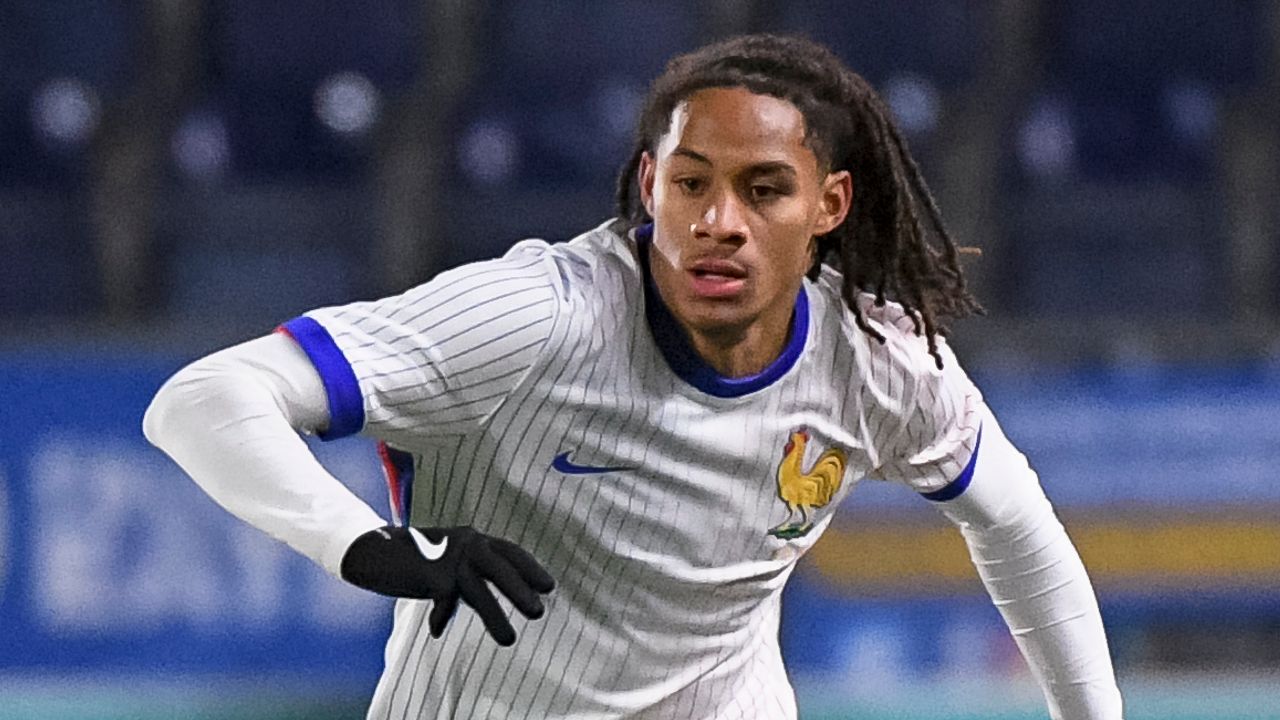 Chelsea complete deal to sign Saint-Etienne youngster Mathis Amougou as ...