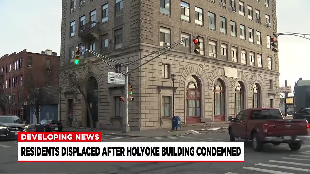 Residents displaced after Holyoke building condemned