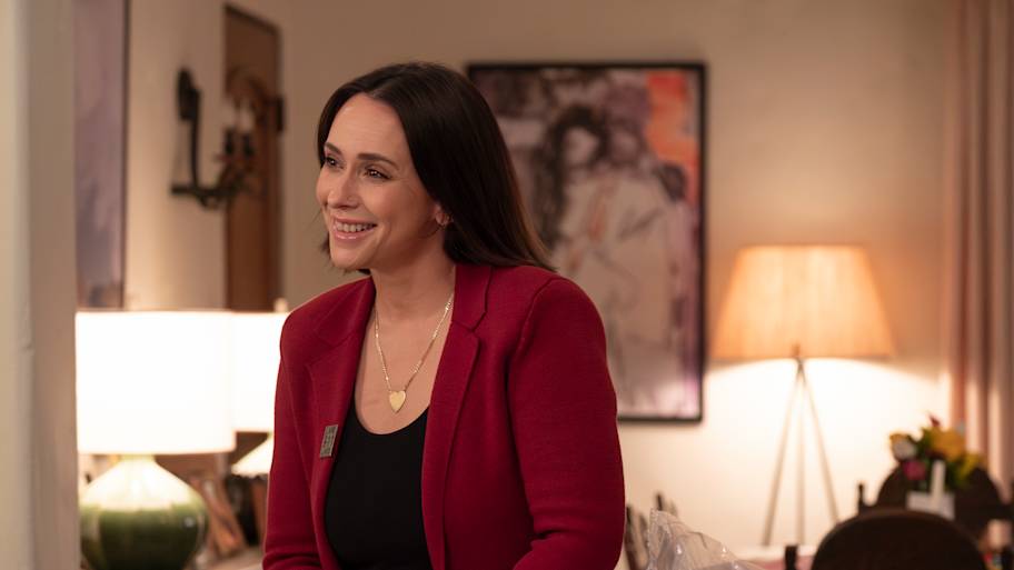 911 promo for March spring premiere shows Maddie in danger