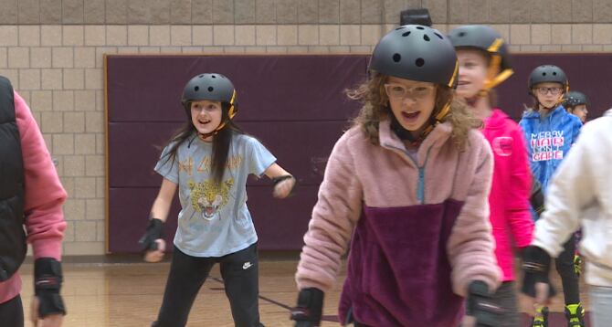 Simle Middle School hosts morning Rollerblading Club
