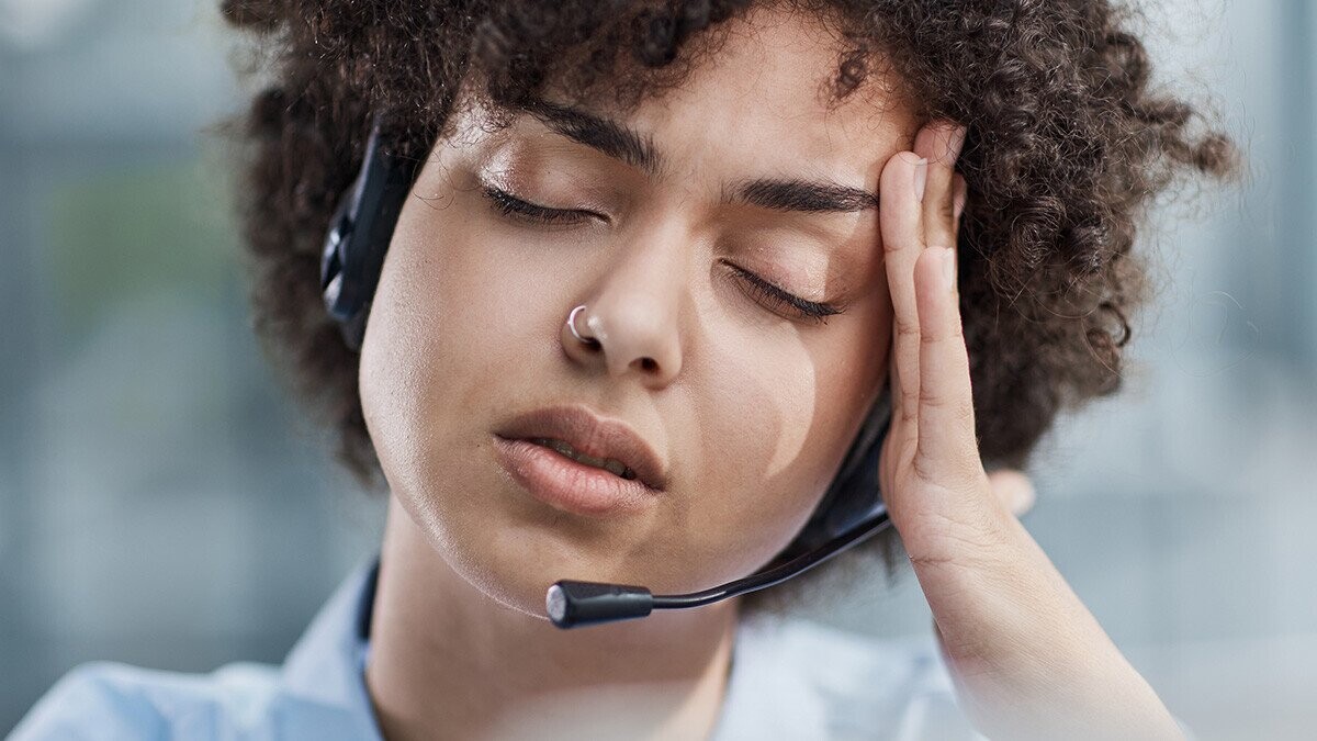 22 of the Worst Calls Received by Call Center Agents