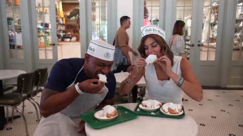 Watch: How Cafe Du Monde perfected the iconic New Orleans beignets