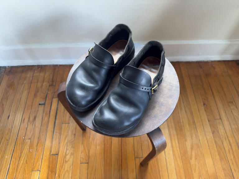 How Aurora Shoe Company Crafts Its Medieval-Looking Clogs