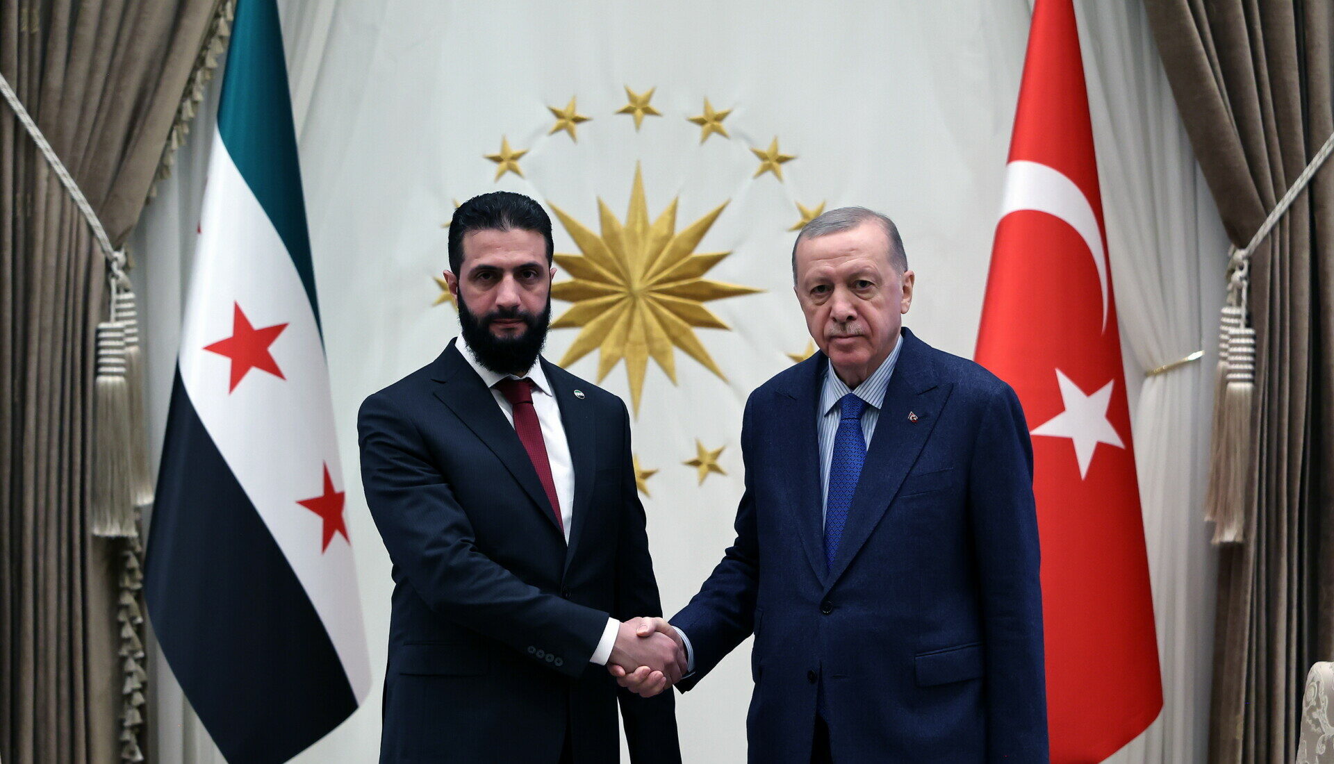 DW: Σύμπλευση Τουρκίας και ΗΠΑ στη Συρία