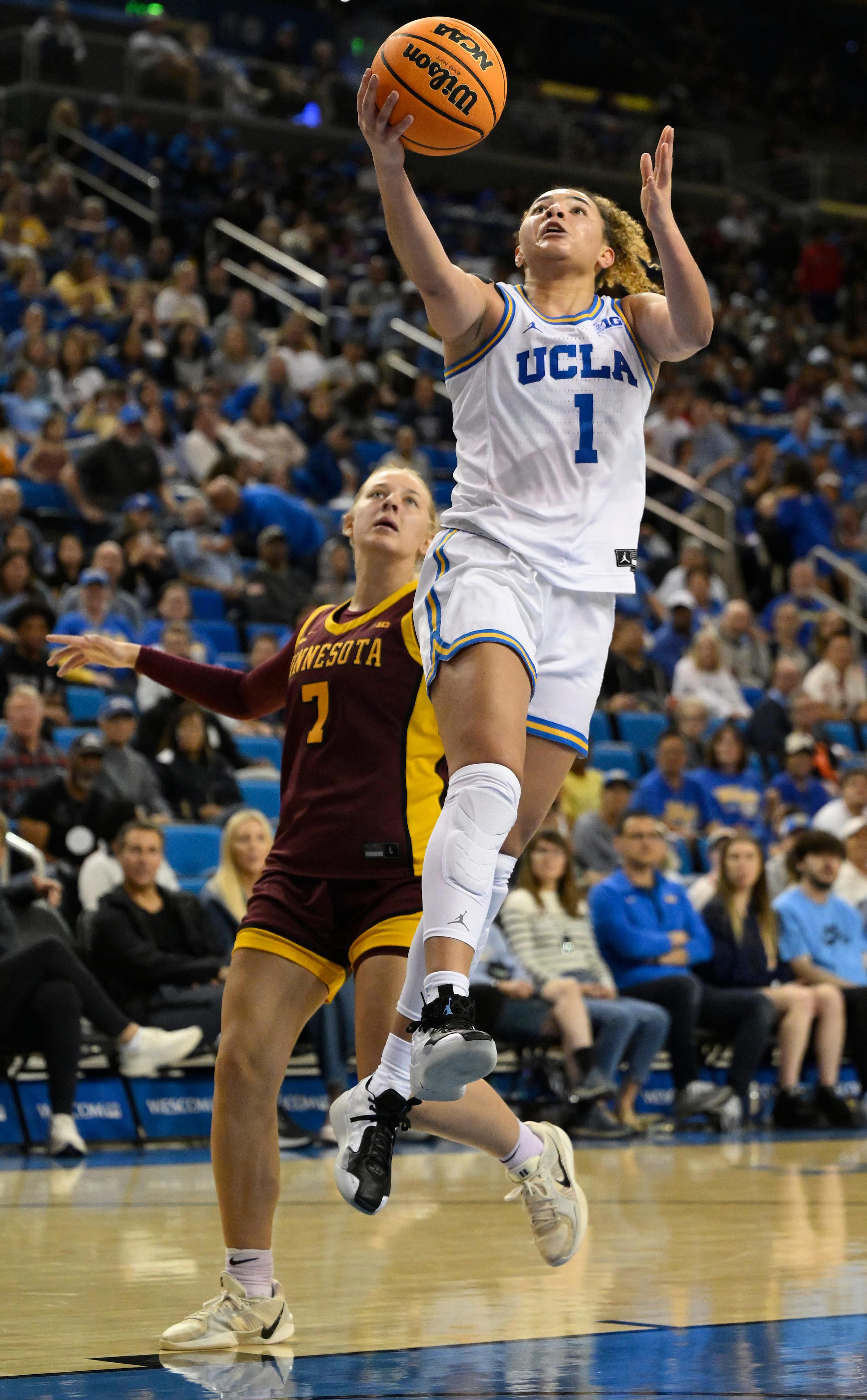 10 in a row: UCLA pushes win streak to double-digits in Minnesota