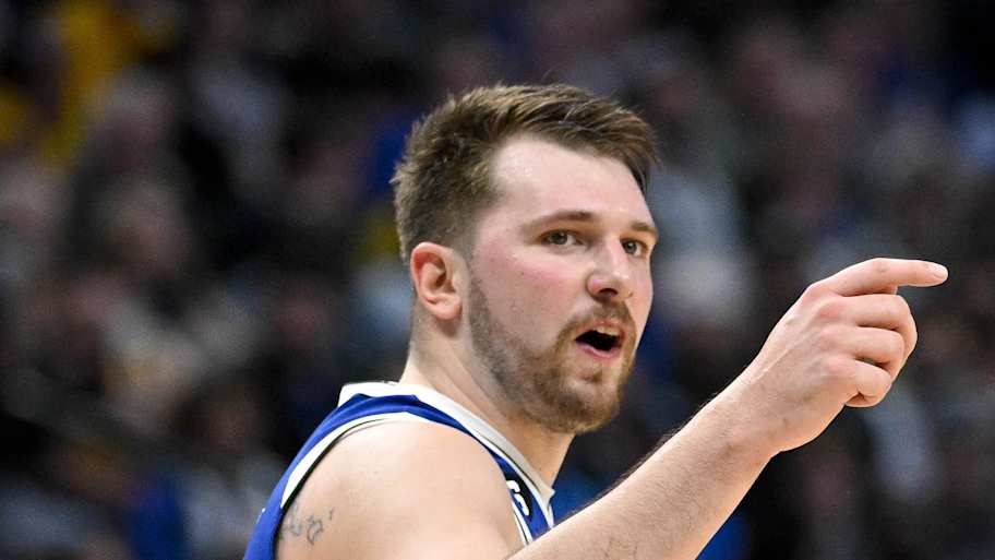 Ex-Mavericks forward declares LA Lakers trade was disrespectful to Luke ...