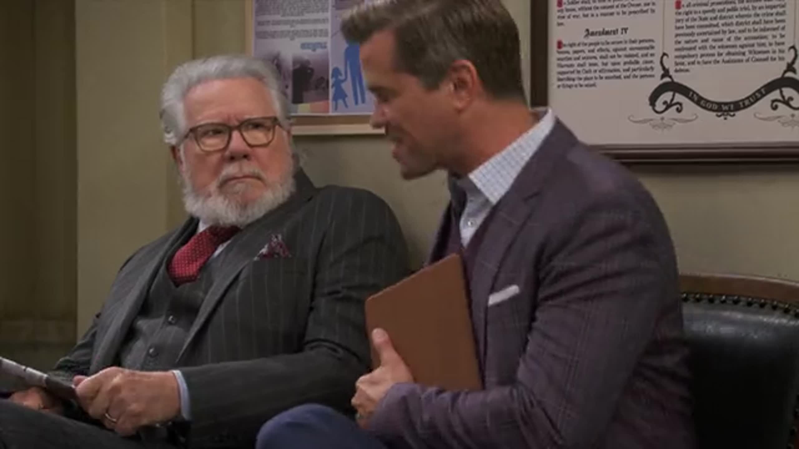 'Night Court' Sneak Peek: See Andrew Rannells With John Larroquette