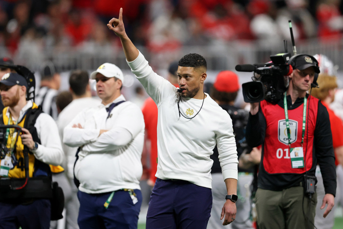 Prominent CFB analyst ranks Notre Dame HC Marcus Freeman against his ... Prominent CFB analyst ranks Notre Dame HC Marcus Freeman against his ...