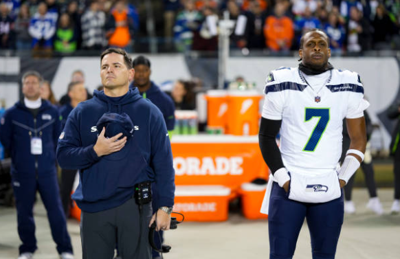 Seahawks Replace Scott Huff with Experienced NFL Offensive Line Coach