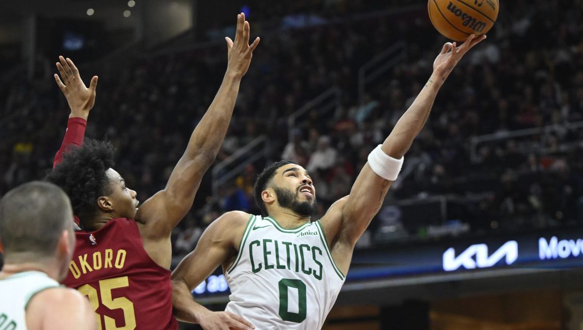 Live updates: Celtics taking on first-place Cavs in Cleveland