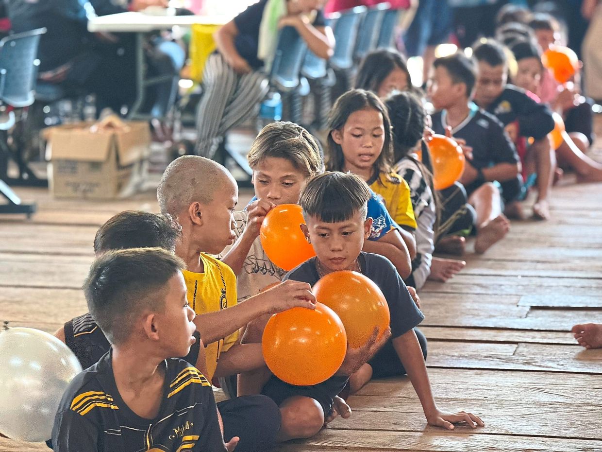 Bridging borders with kindness