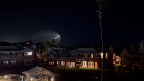 Bermuda: SpaceX Falcon 9 Streaks Across Night Sky After Launch For ...