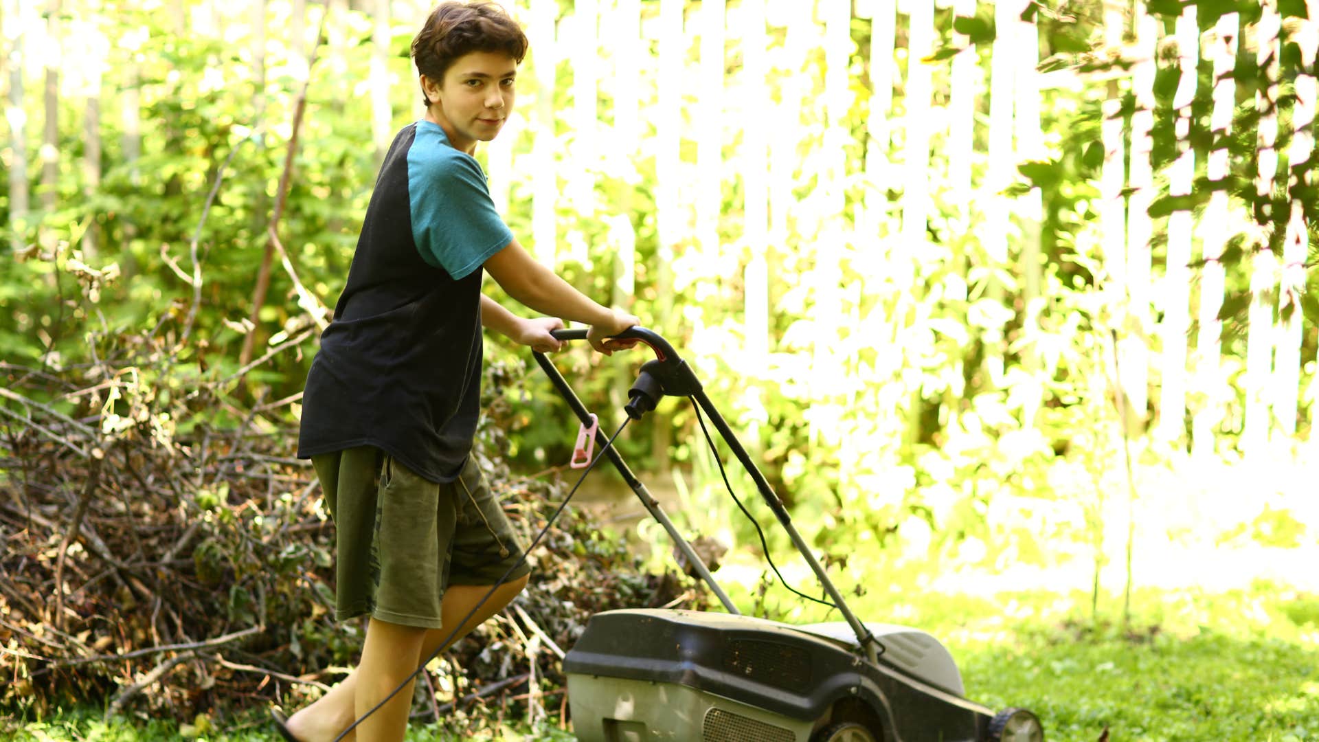 11 Chores Boomers Were Forced To Do Growing Up That Kids Today Just Ignore