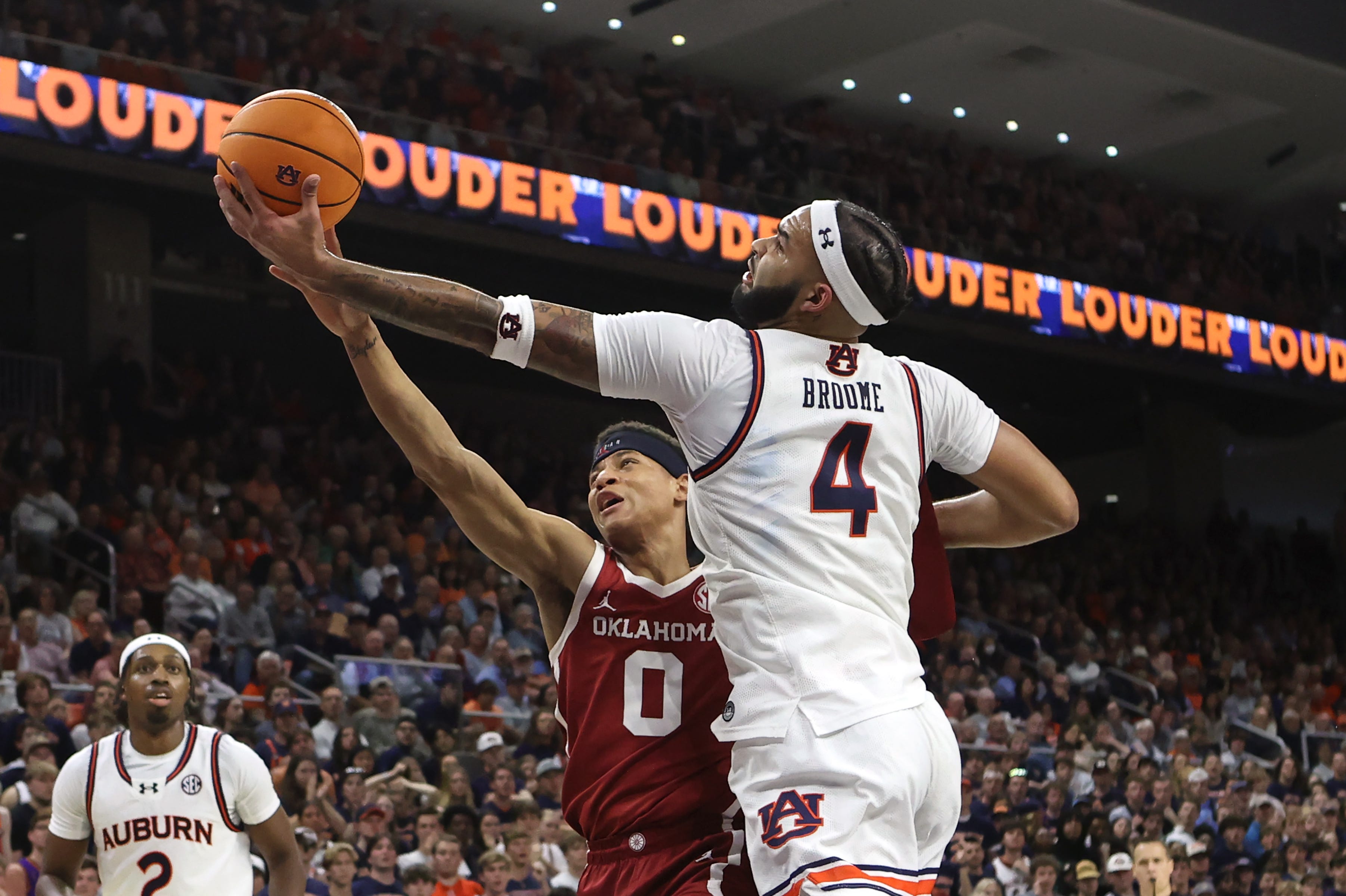 Oklahoma Sooners downed by No. 1 Auburn Tigers 98-70