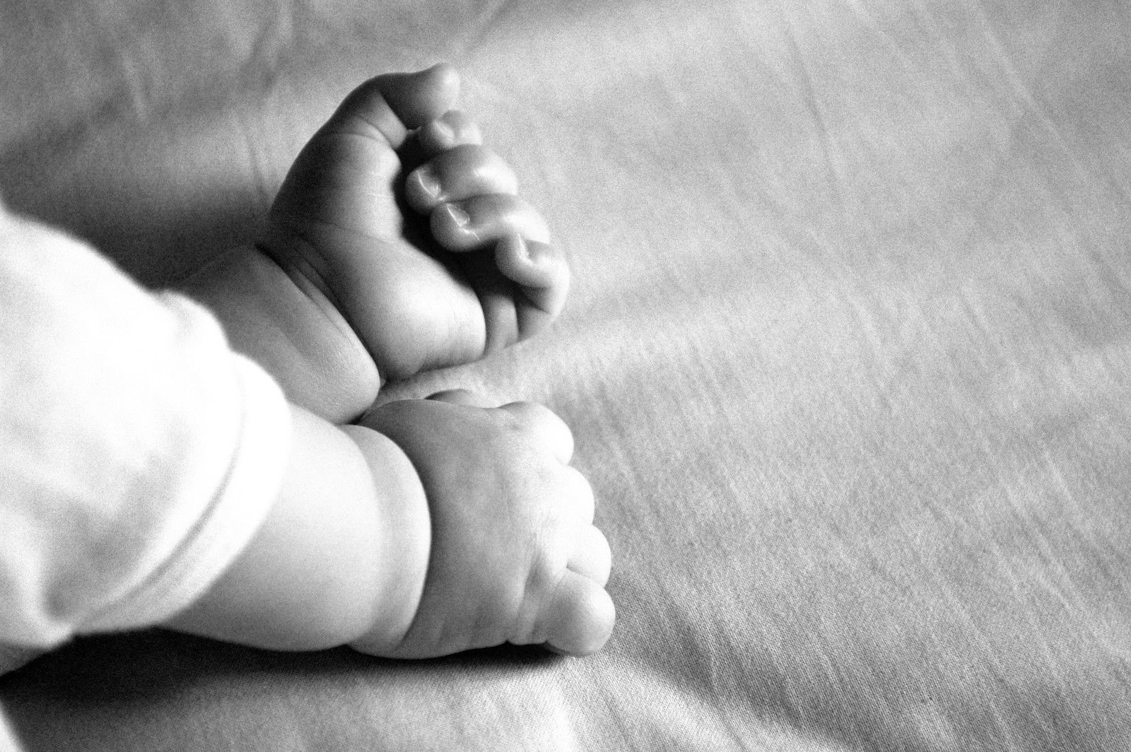 Σήμερα στην Αθήνα η κηδεία του 3χρονου - Έφτασε η σορός του