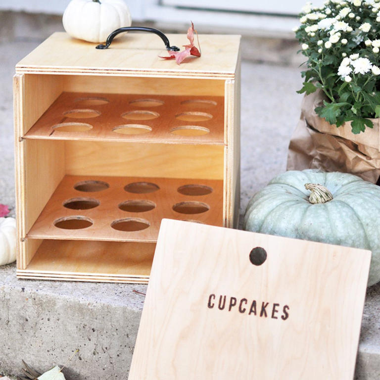 How to Make a DIY Cupcake Carrier Box