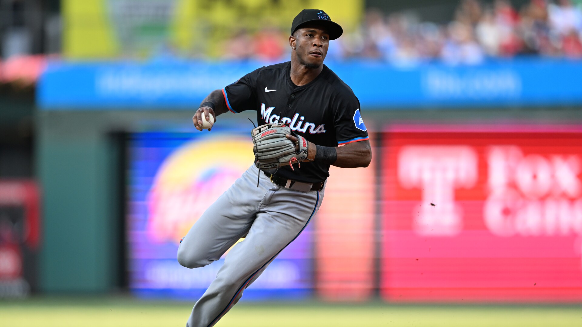 Two-time All-Star shortstop Tim Anderson agrees to a minor league ...