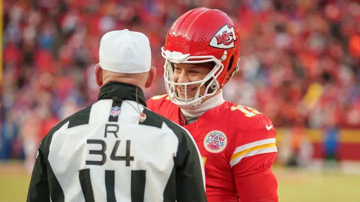 "There’s definitely no conspiracy": Chiefs owner shuts down referee ...