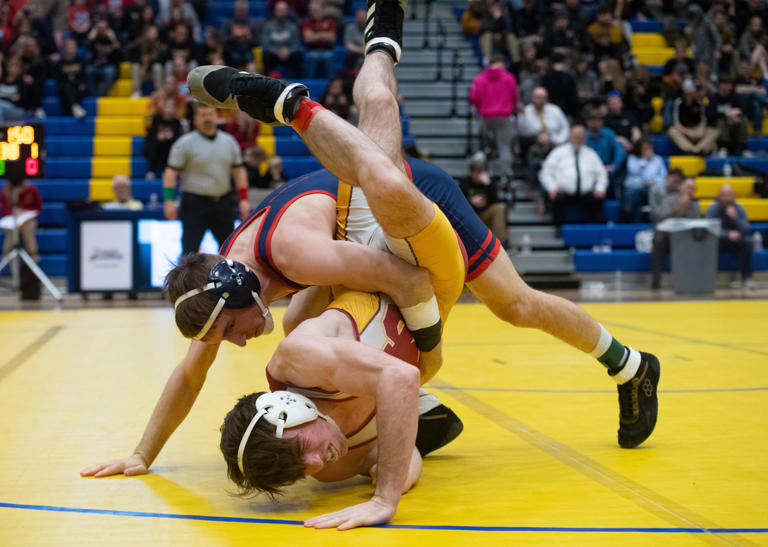 Alex Smith continues to set standards as Heritage Hills wrestling's all ...