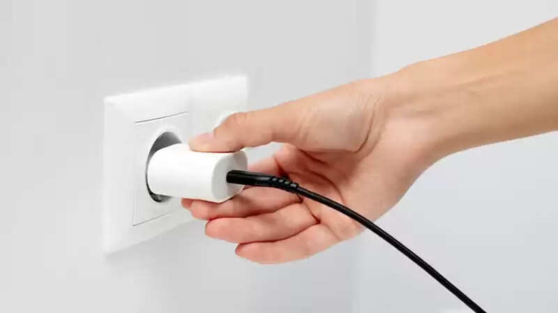 Tips and Tricks: Fake charger can cause your phone to explode like a ...