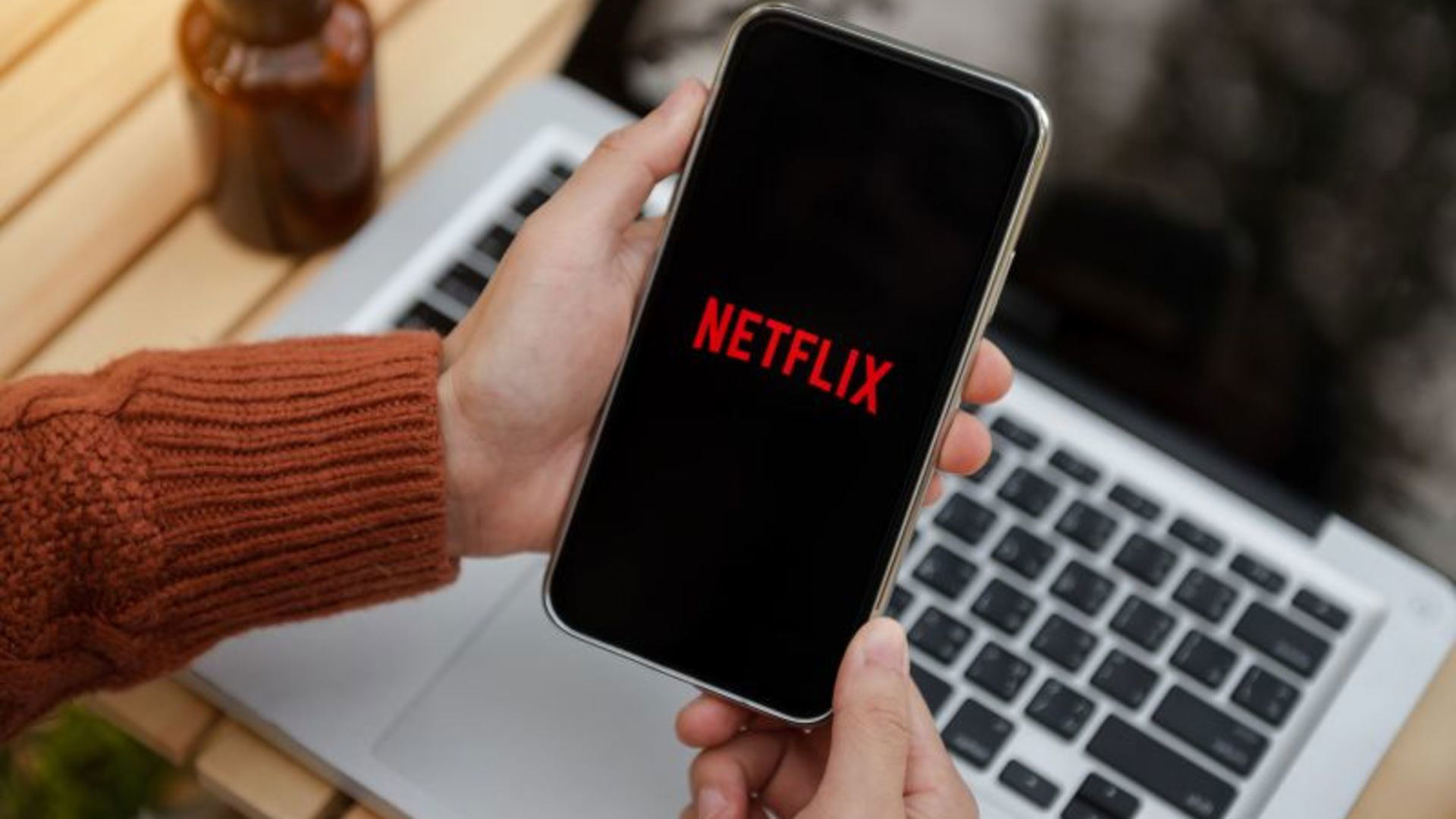 Ruim miljoen KPN-klanten kunnen vanaf nu kiezen tussen gratis Netflix ... Ruim miljoen KPN-klanten kunnen vanaf nu kiezen tussen gratis Netflix ...