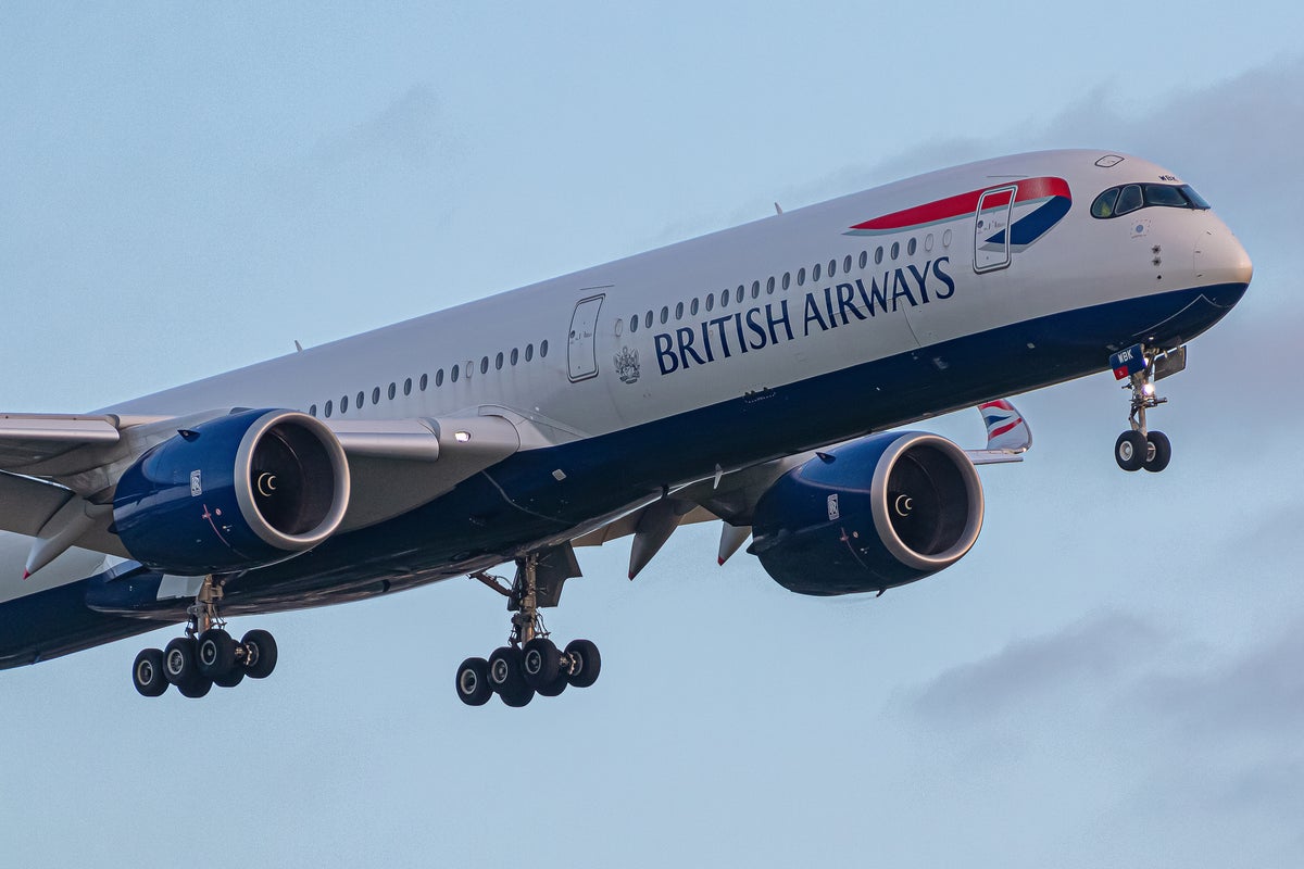 Storm Eowyn’s severe winds cause British Airways flight to approach ...