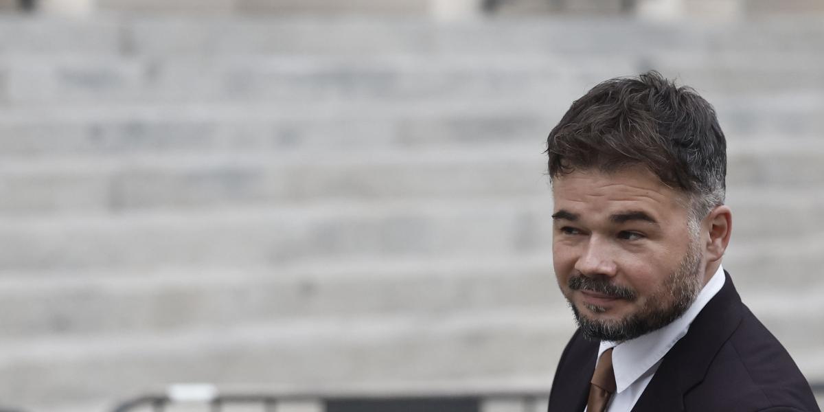 A Rufián le basta con esta foto para mofarse del comunicado del Madrid ...