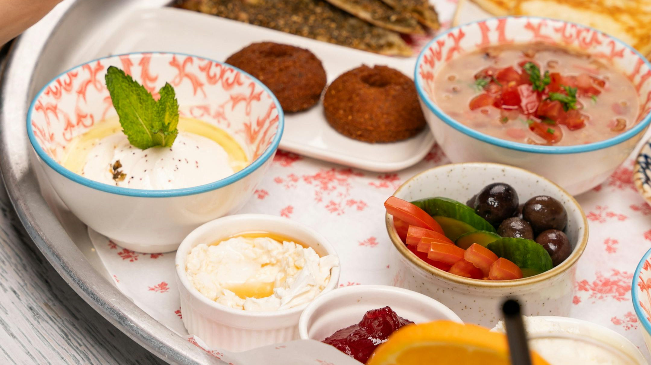 Mmm, That Looks Yummy! The Colours We See Make A Difference In The Food ...