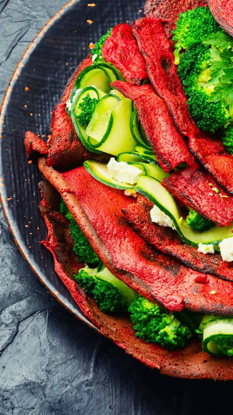 How to make an easy Beetroot Chicken Wrap at home