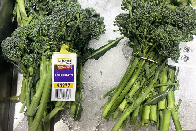 How to Decode the Tiny Stickers on Grocery Store Fruits and Vegetables